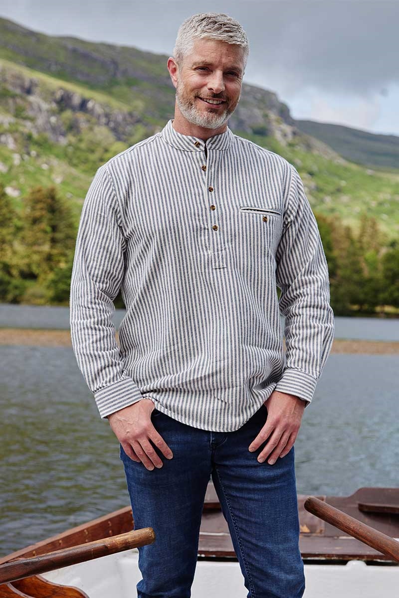 Lee Valley Men's Flannel Irish Grandfather Shirt - Dark Blue and Cream ...